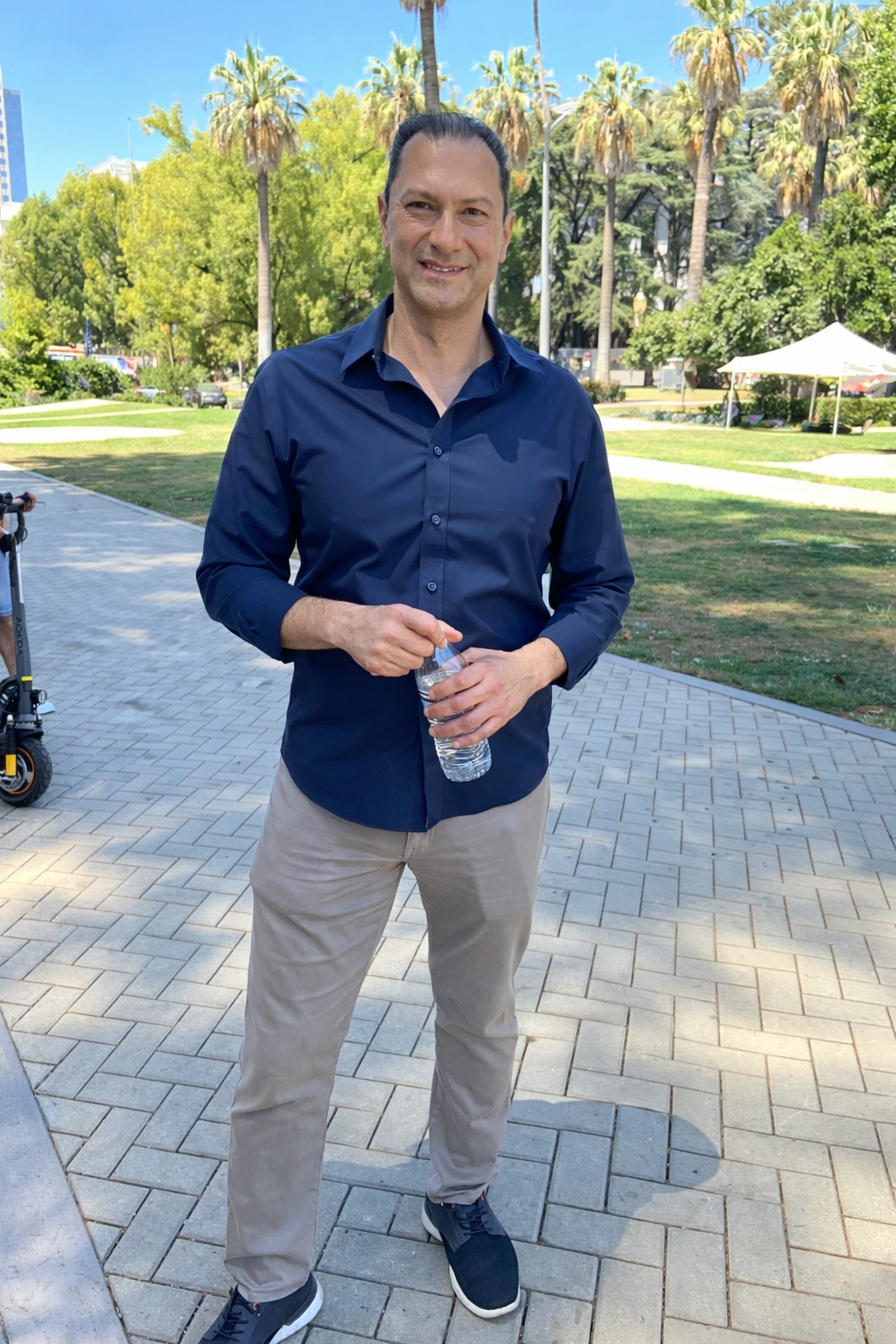 Meet Reza – Reza For Governor